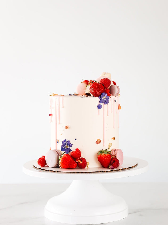 Berry Sweet Cake with Vanilla Buttercream and Pink Drips – Earth and Sugar